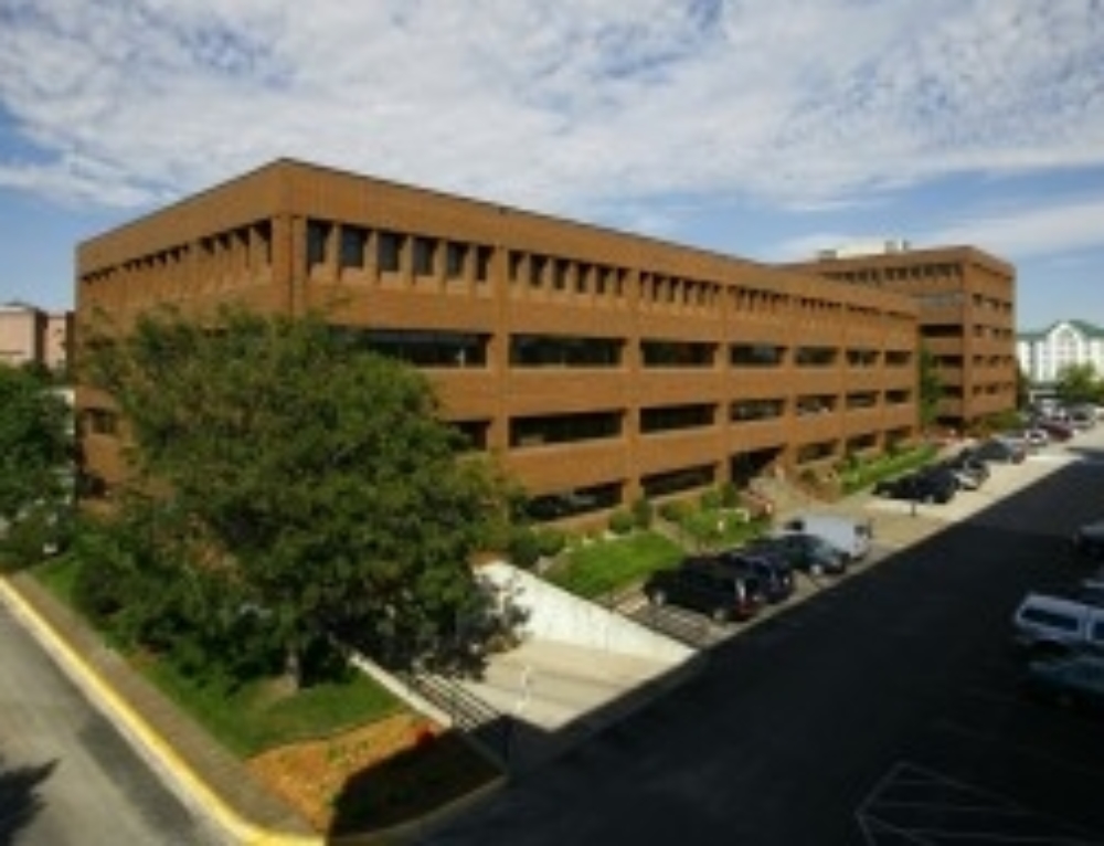 Colonial Square Apartments – Tapestry Companies